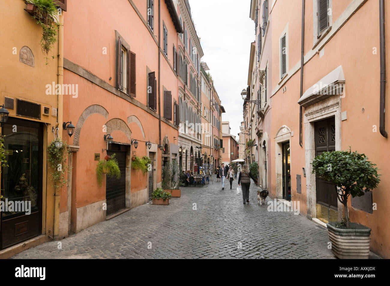 Typical Street in Trastevere District Rome Italy Stock Photo - Alamy