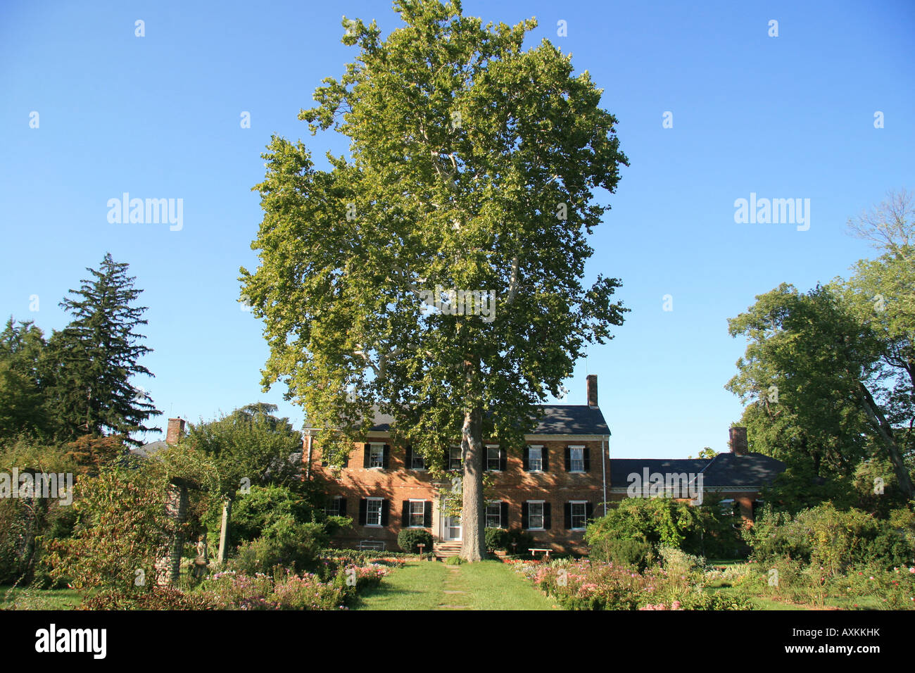 The Chatham Manor and gardens in the Battle of Fredericksburg National ...