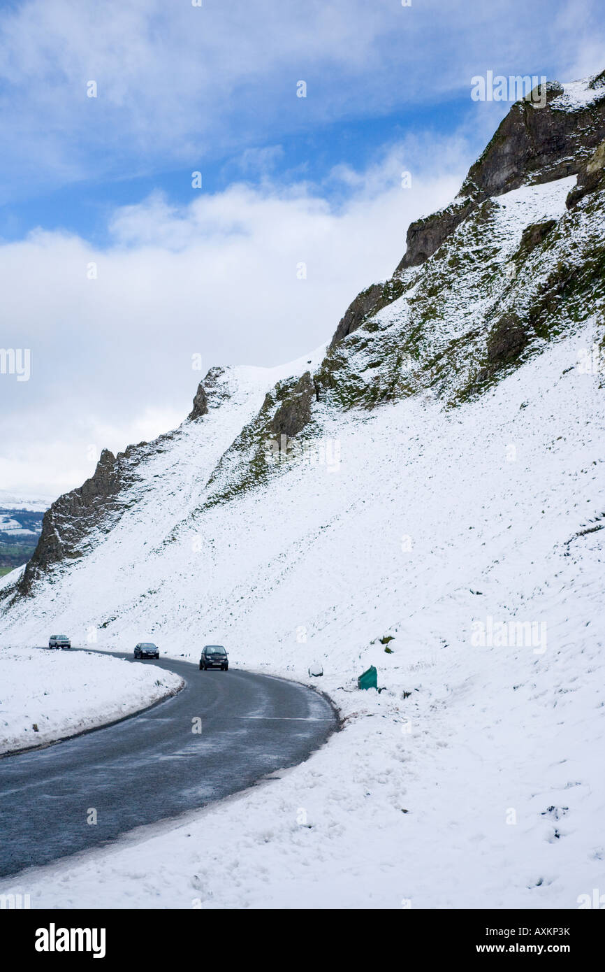 Winnats pass cars hi-res stock photography and images - Alamy