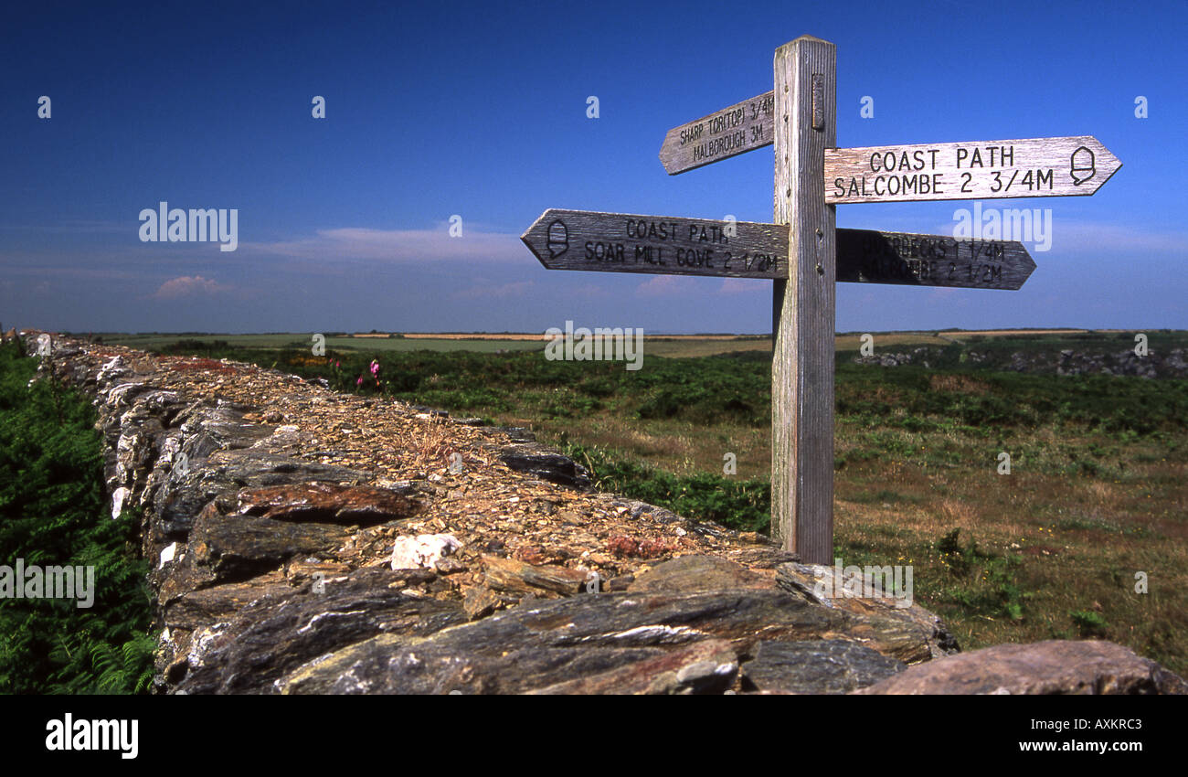 Coast path signpost near Bolt Head, South Devon Stock Photo - Alamy