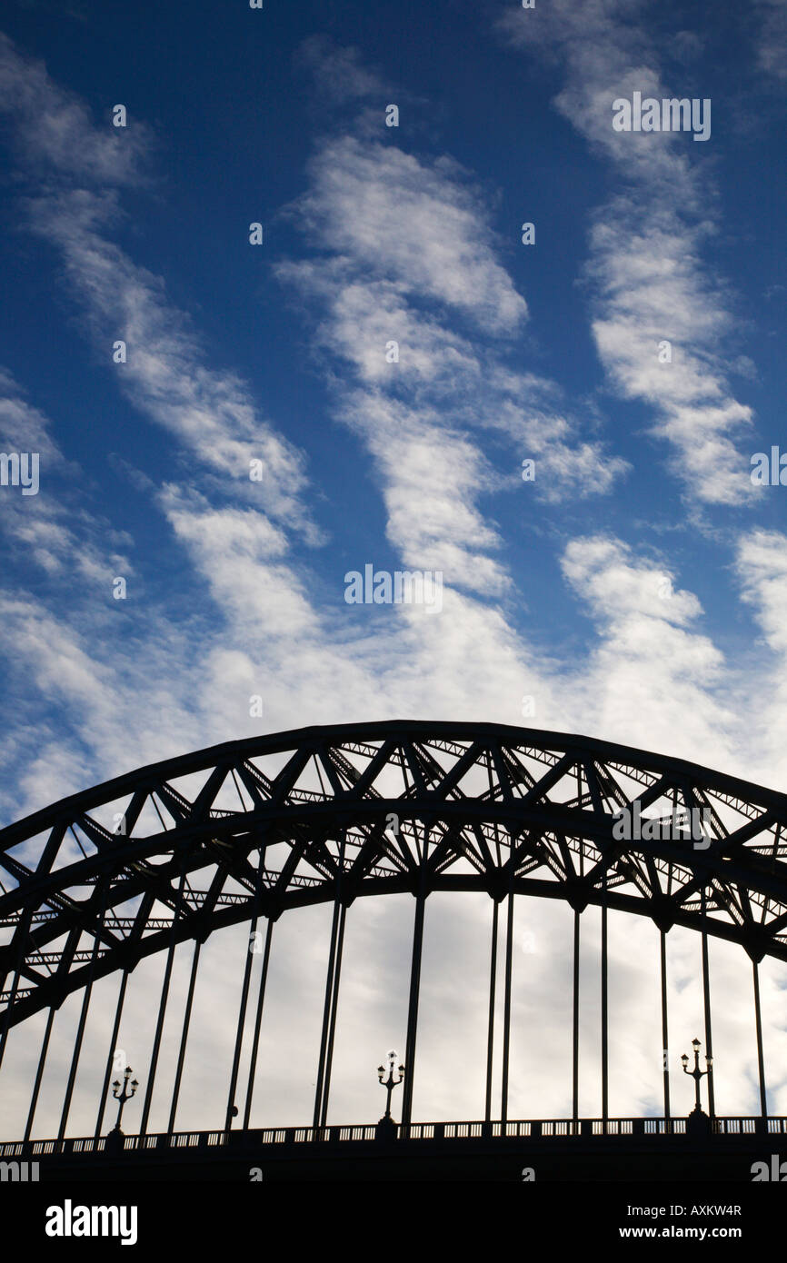 Silhouette of tyne bridge hi-res stock photography and images - Alamy