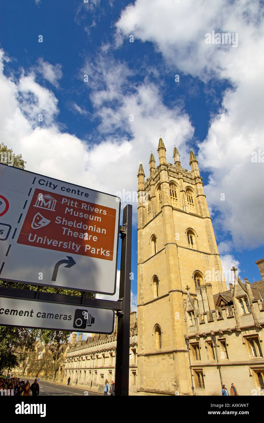 Oxford city centre road hi-res stock photography and images - Alamy