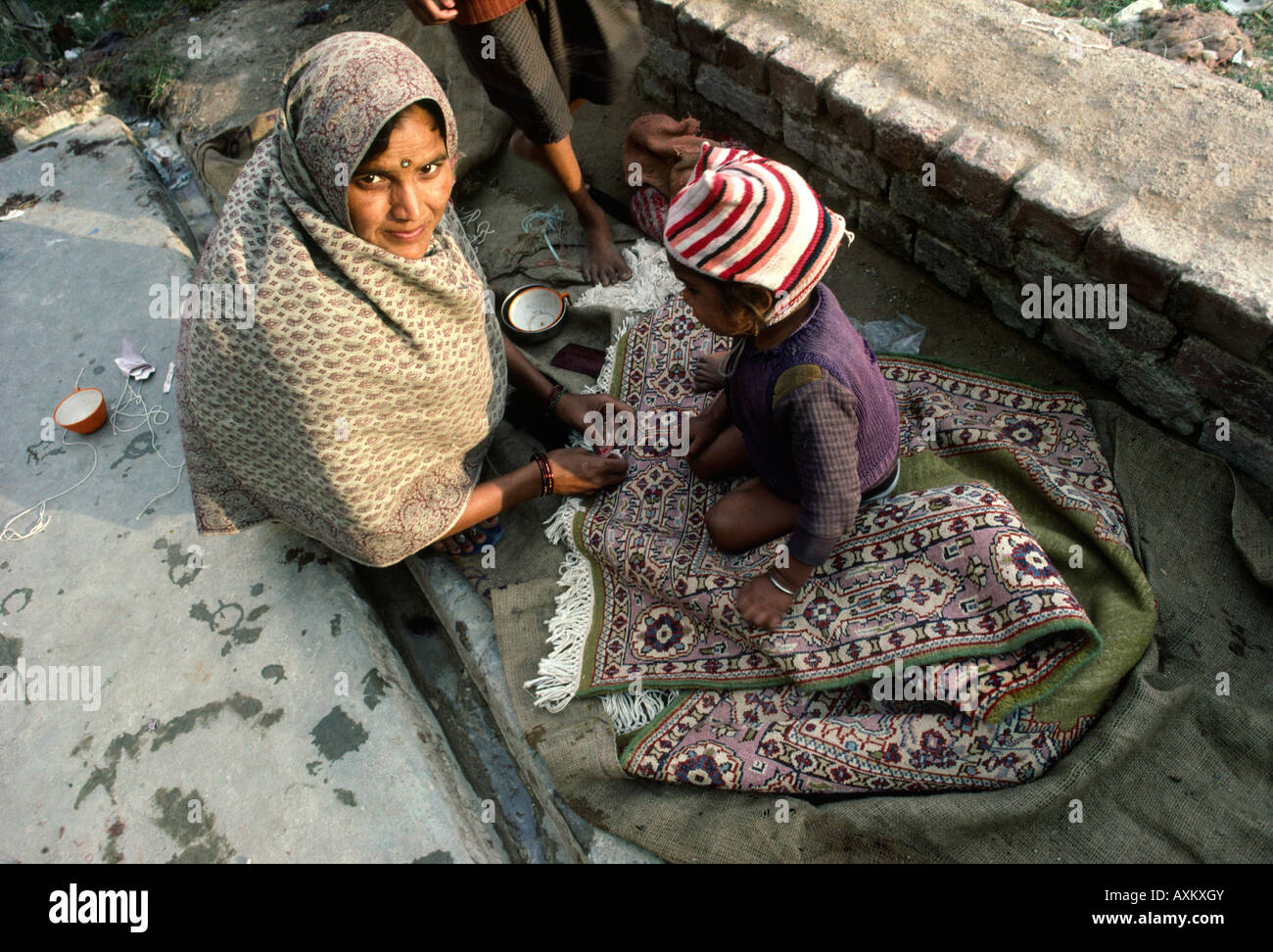 Finishing indian rug hi-res stock photography and images - Alamy