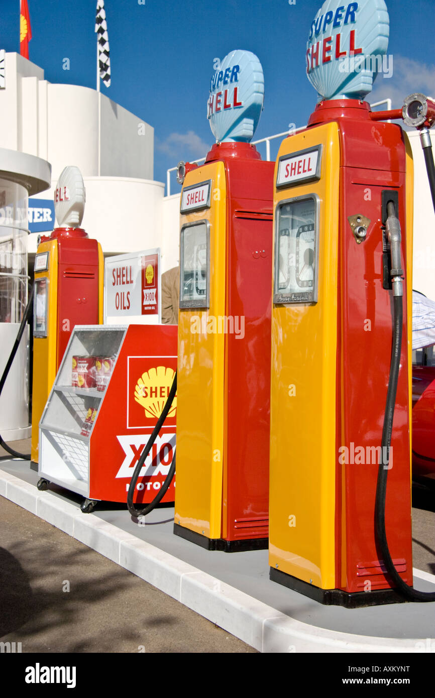 Petrol pumps vertical hi-res stock photography and images - Alamy