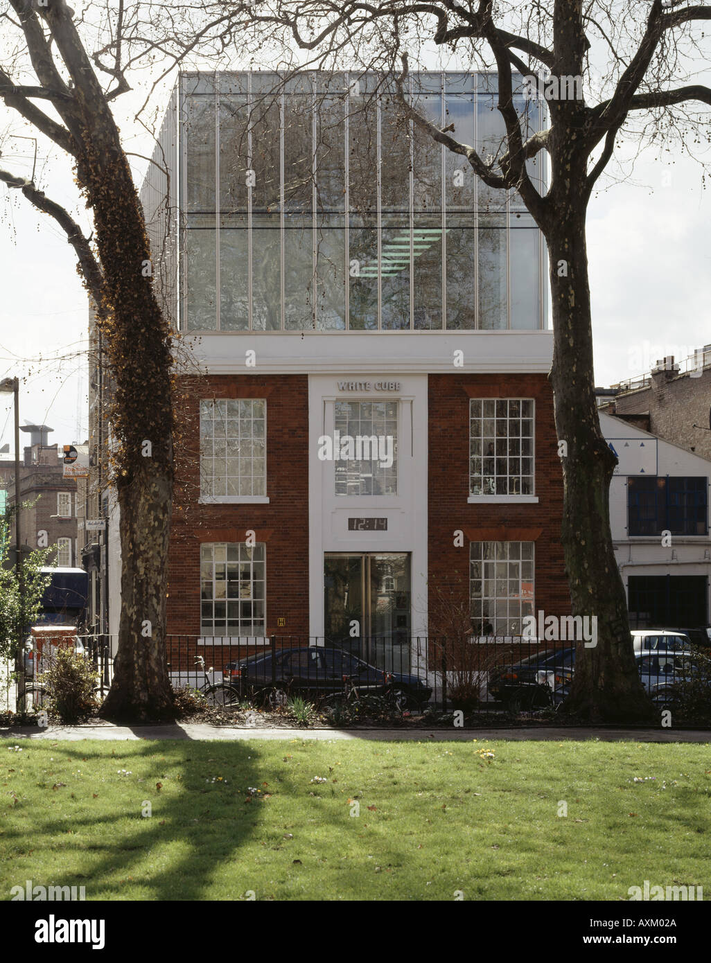 White cube london building hi-res stock photography and images - Alamy