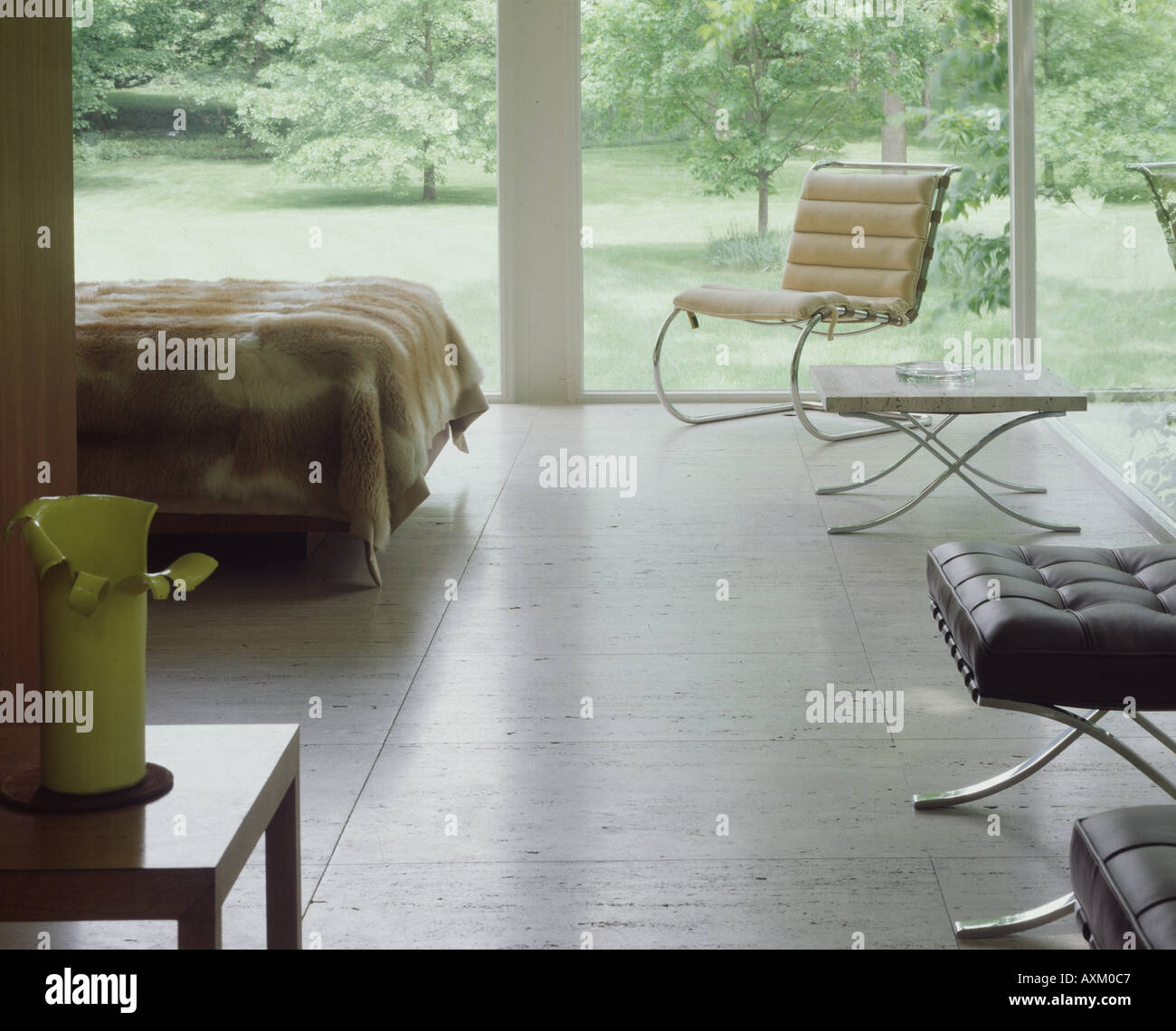 Farnsworth house interior hi-res stock photography and images - Alamy