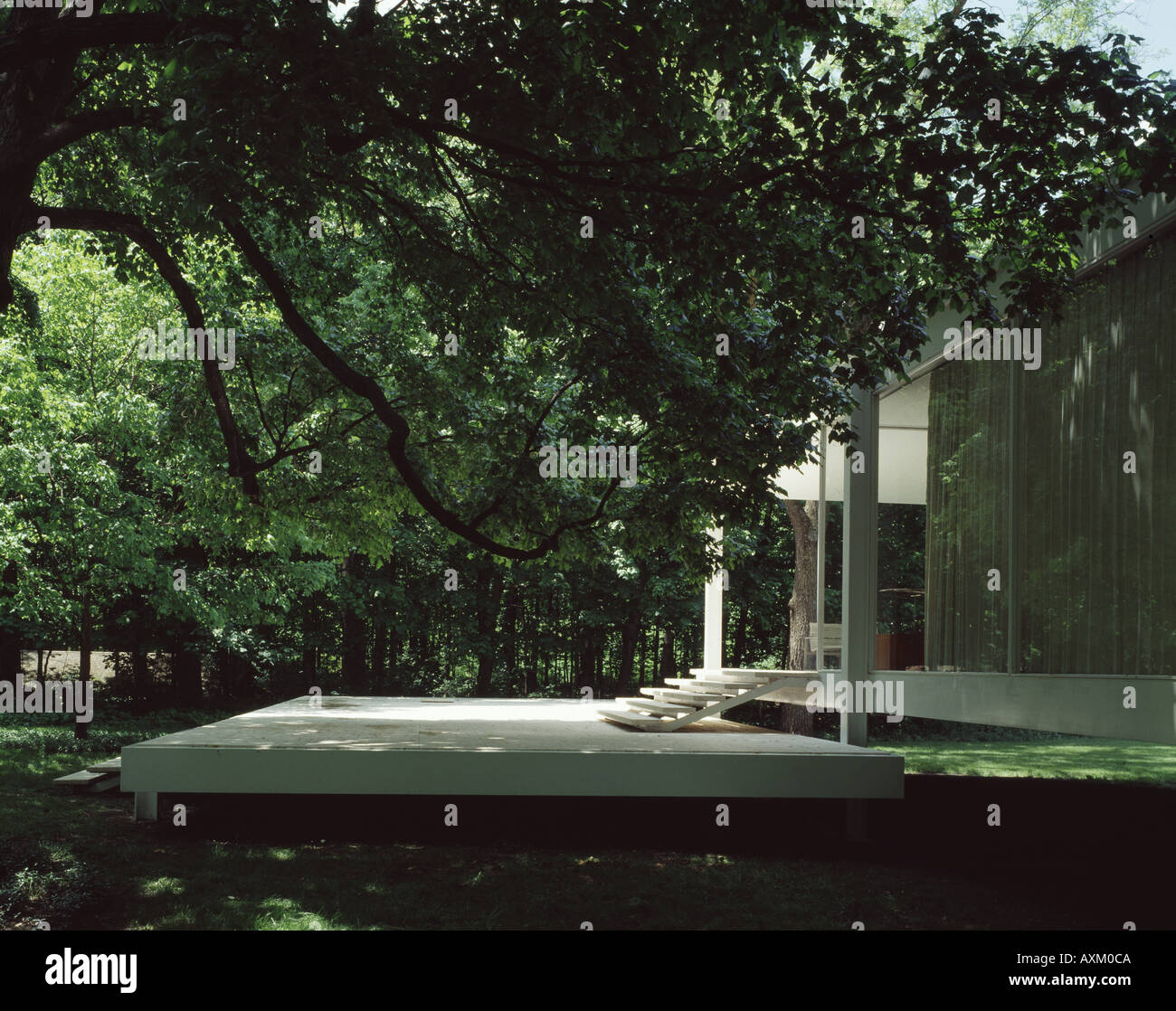 Farnsworth house mies van der rohe hi-res stock photography and images ...