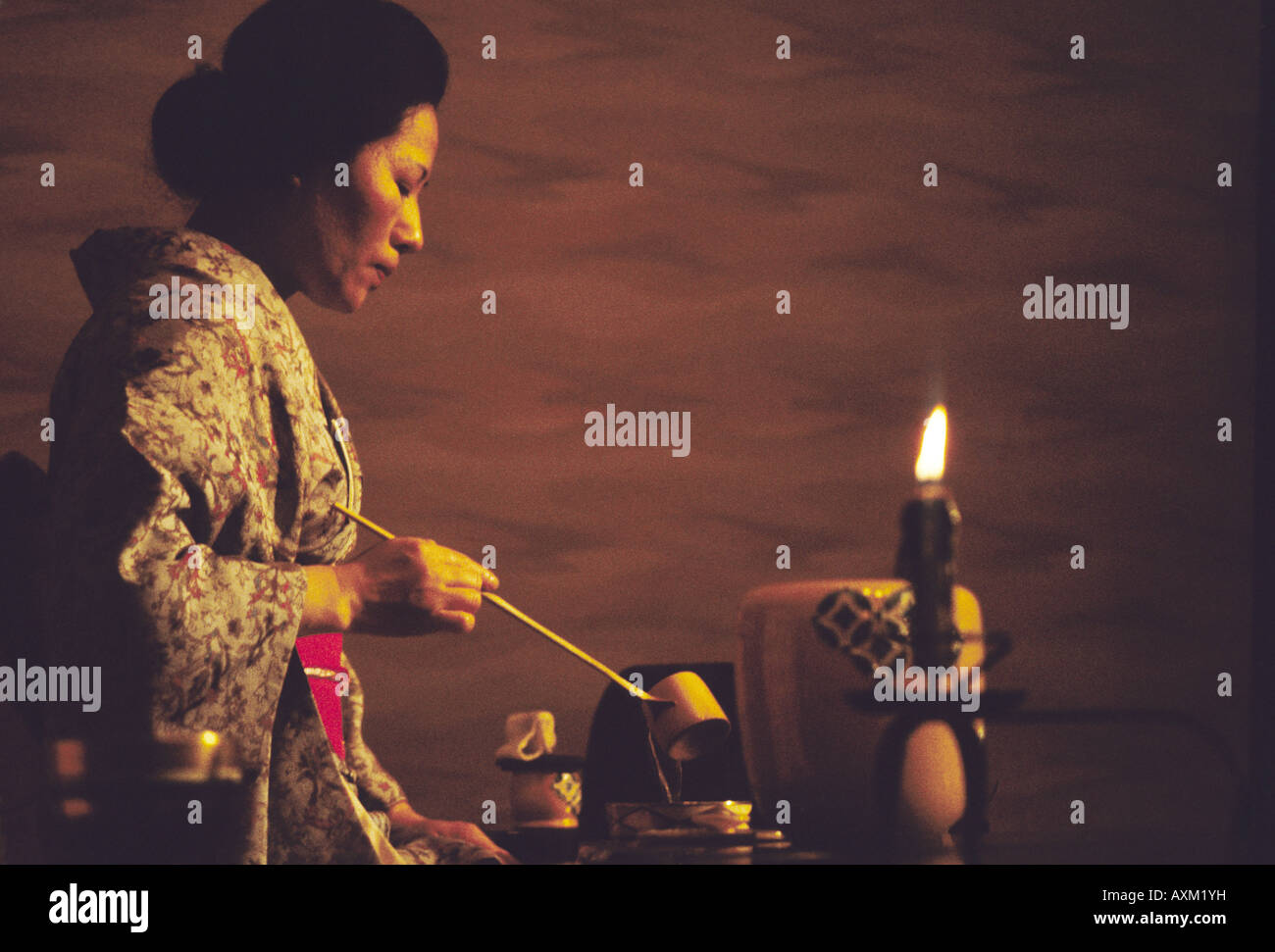 Traditional tea ceremony at Gion Corner in Kyoto Stock Photo - Alamy