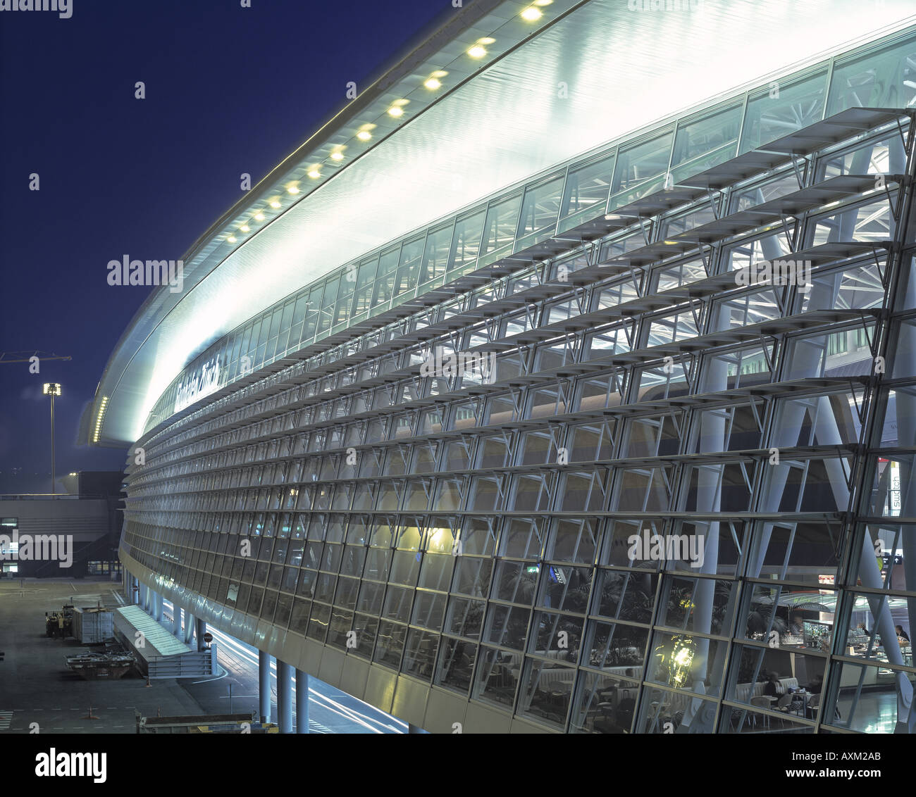 Zurich airport night hi-res stock photography and images - Alamy