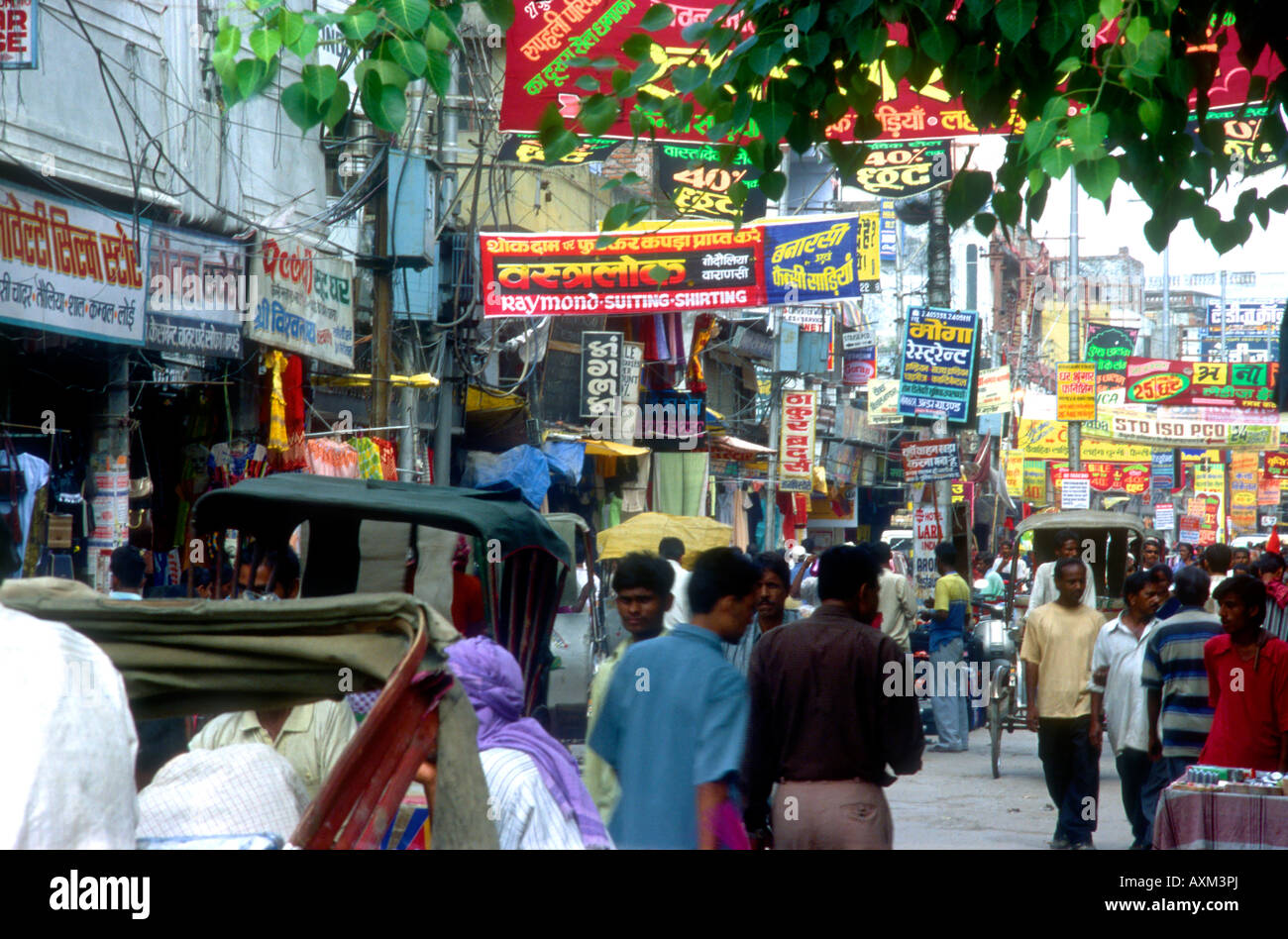 Local crowds at Varanasi market, India Stock Photo - Alamy
