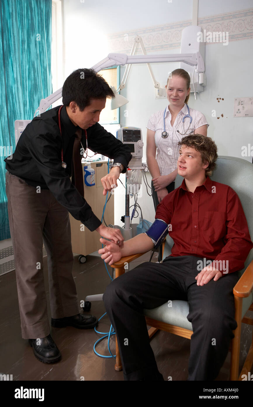 Chinese student uk healthcare hi-res stock photography and images - Alamy