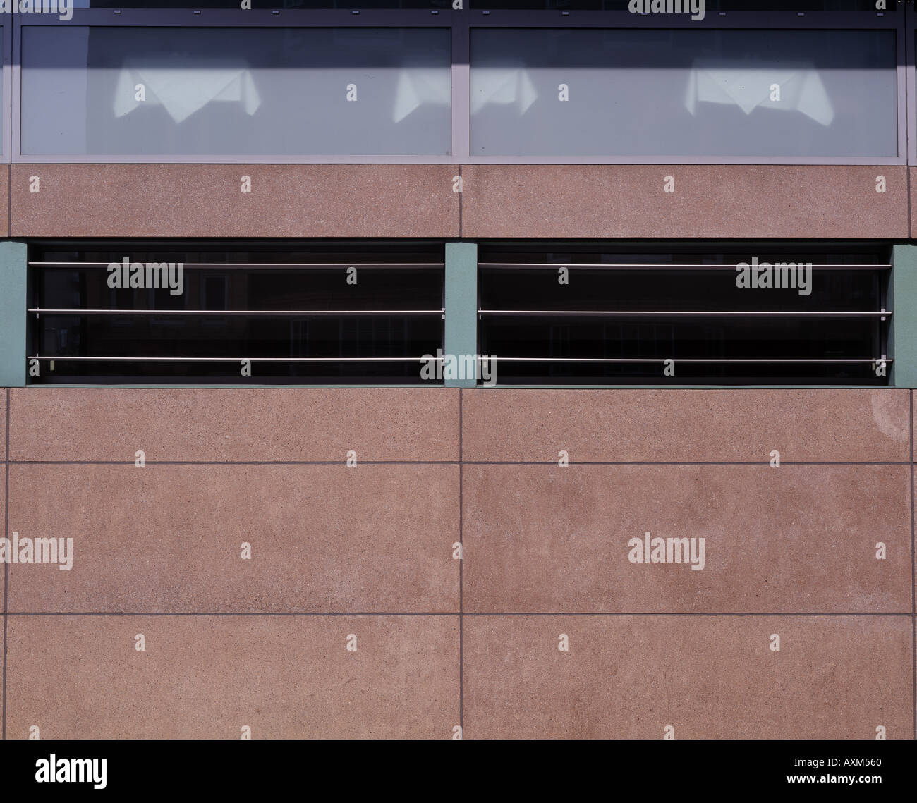 PUTNEY BRIDGE RESTAURANT Stock Photo - Alamy