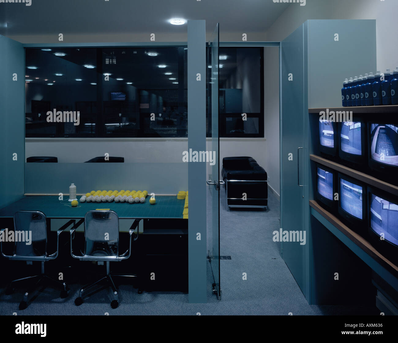 Interior tennis courts hi-res stock photography and images - Alamy
