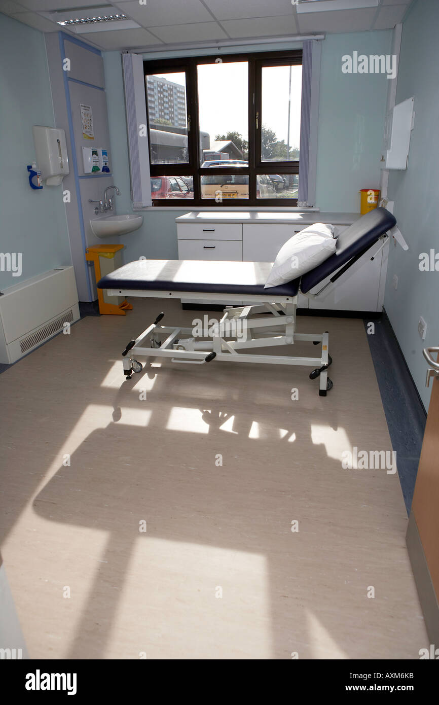 Empty hospital examination room Stock Photo - Alamy