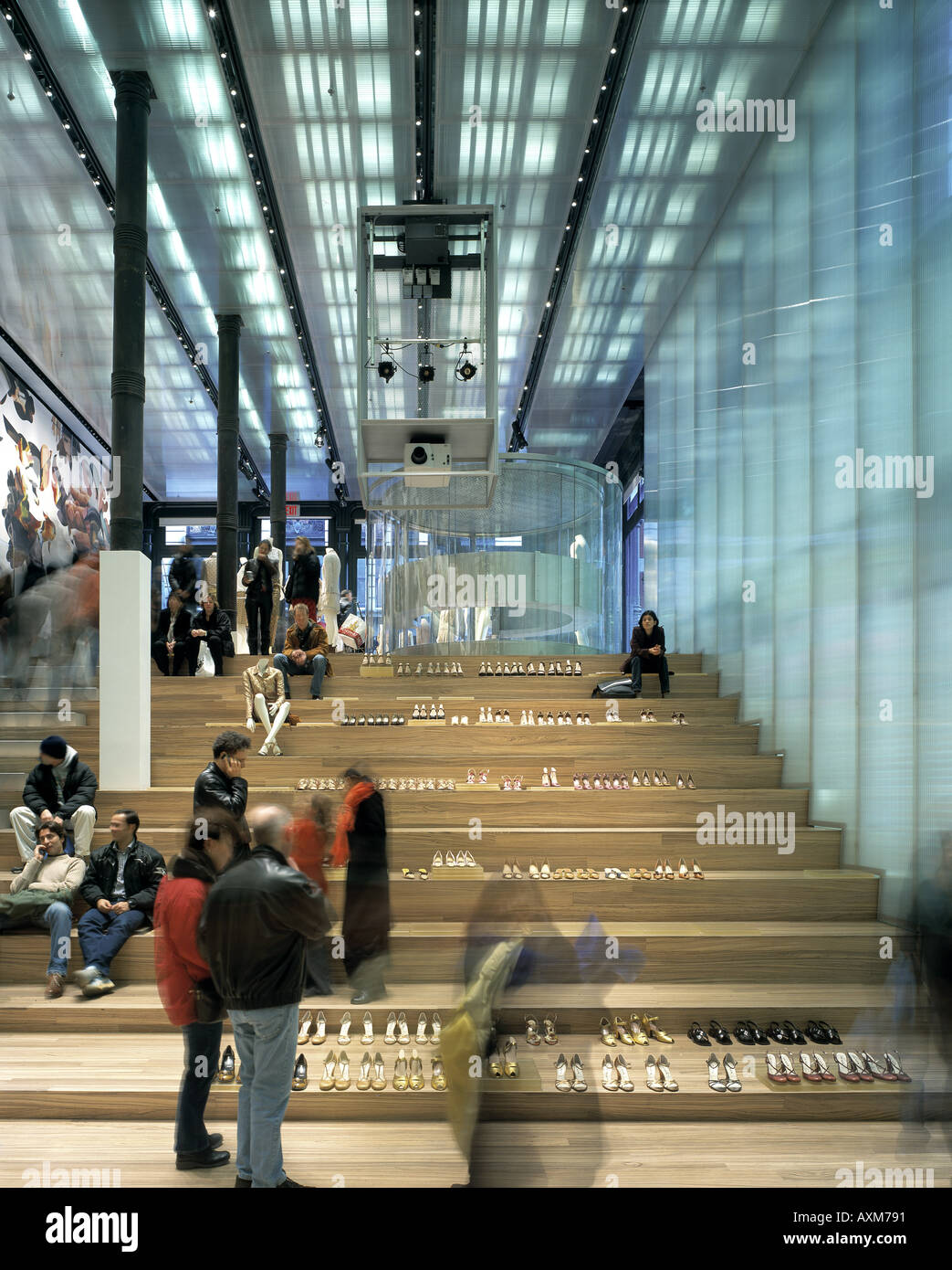 PRADA FASHION STORE Stock Photo - Alamy