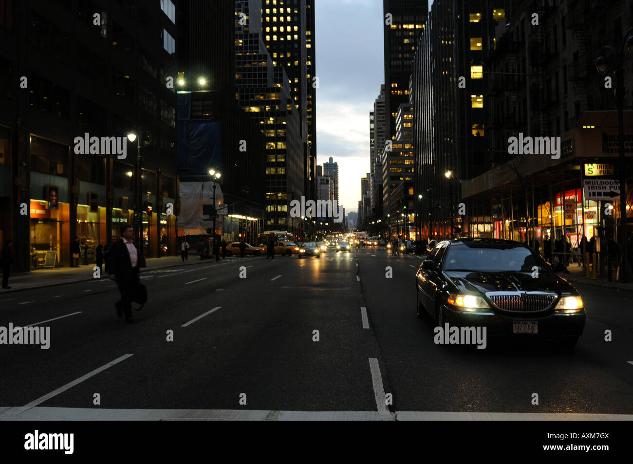 Third avenue hi-res stock photography and images - Alamy