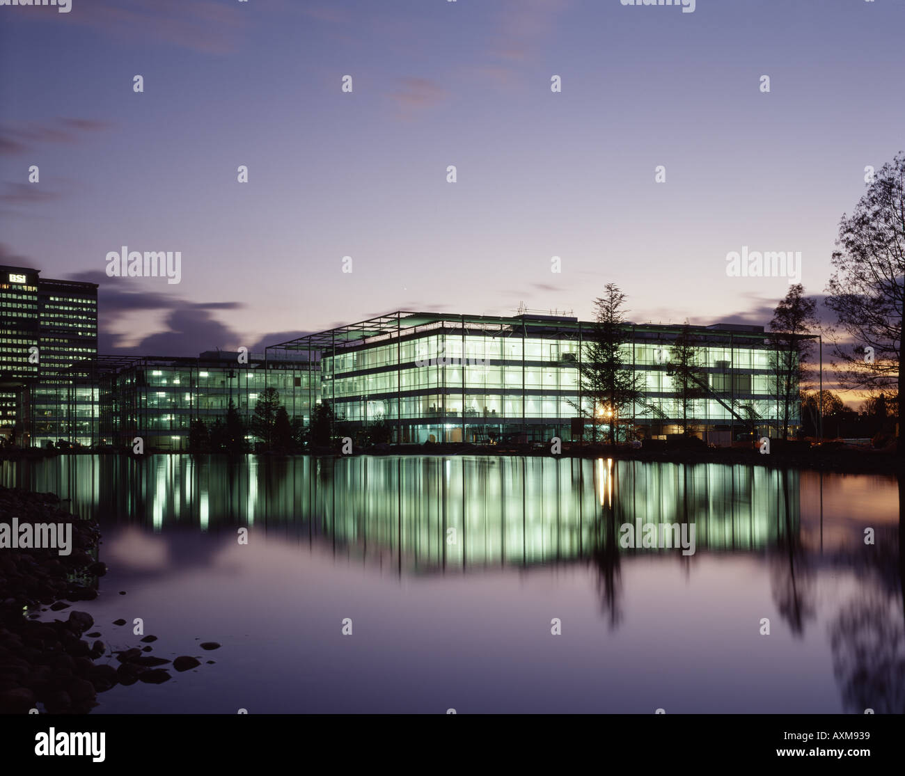 Chiswick park offices hi-res stock photography and images - Alamy