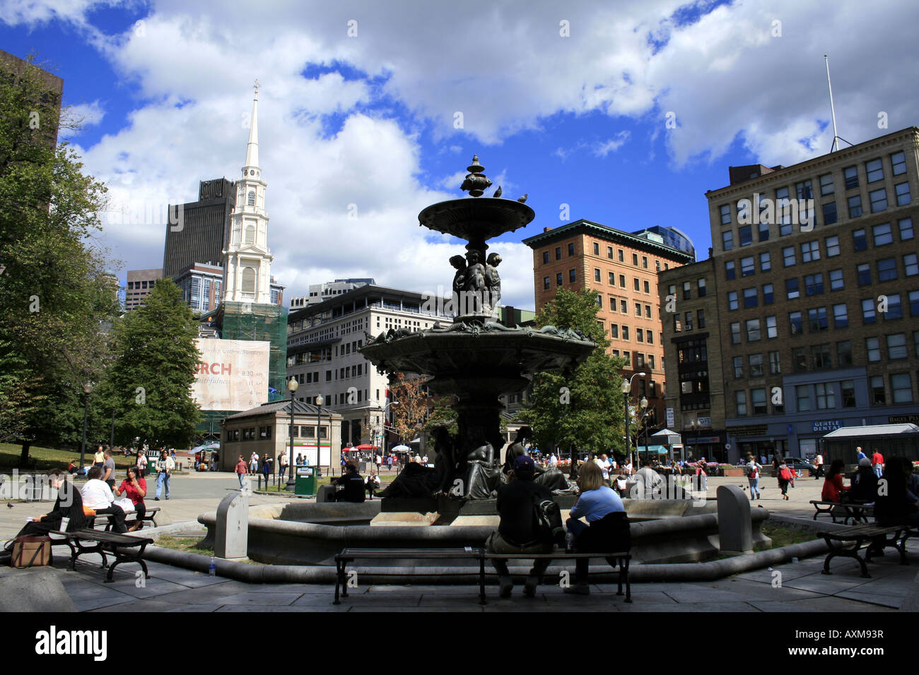 Boston common fountain hi-res stock photography and images - Alamy