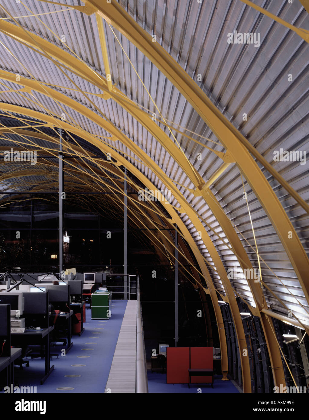 THAMES VALLEY UNIVERSITY Stock Photo - Alamy