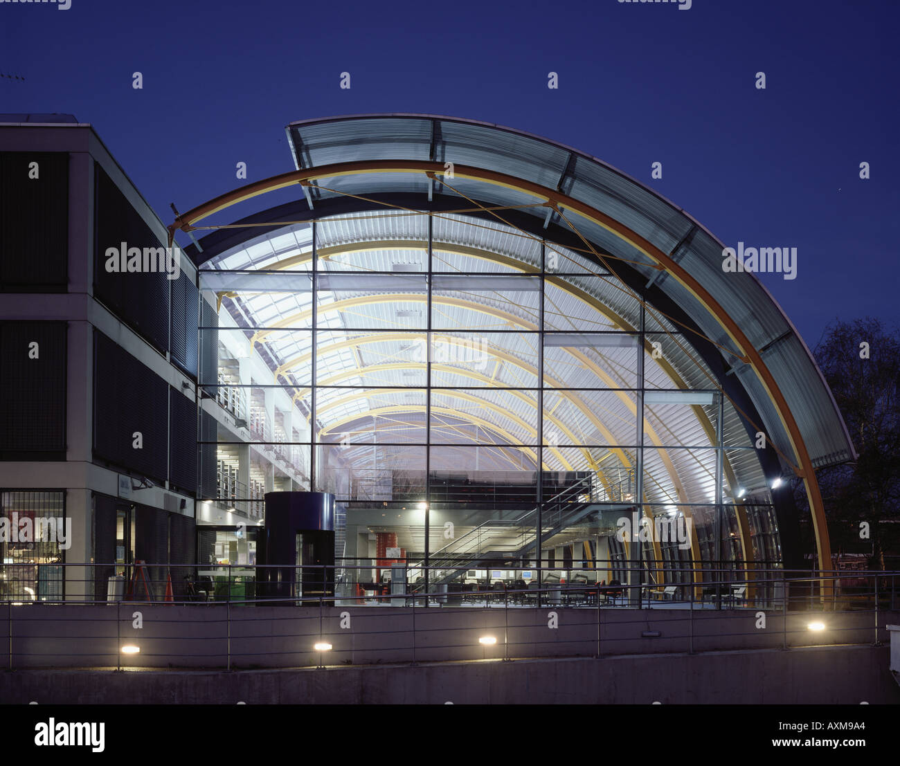 THAMES VALLEY UNIVERSITY Stock Photo - Alamy