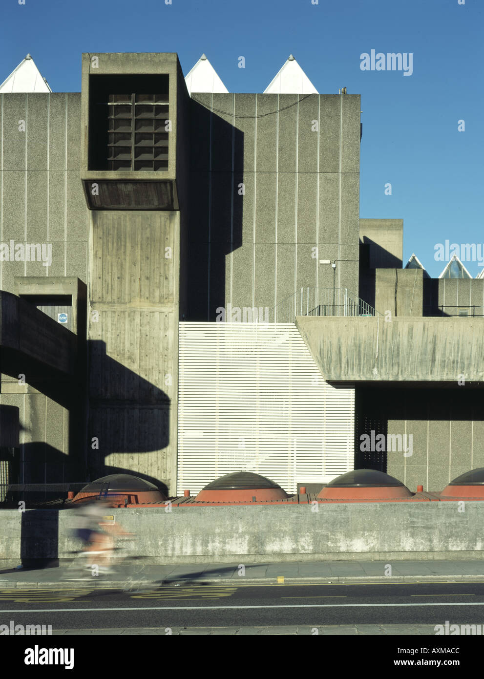 The hayward gallery hi-res stock photography and images - Alamy