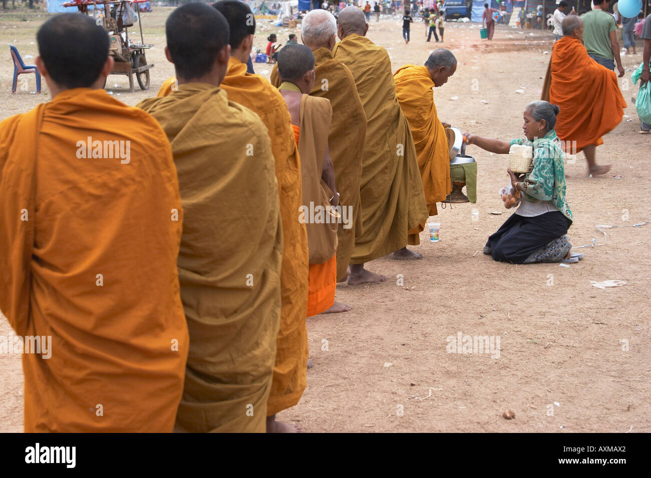 Faithful waiting in line hi-res stock photography and images - Alamy