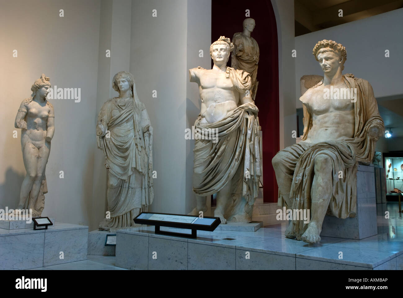 Statues of venus hi-res stock photography and images - Alamy