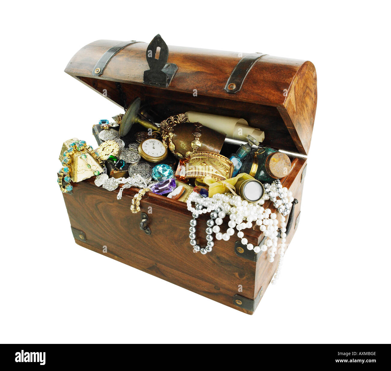 Studio shot of treasure chest Stock Photo - Alamy