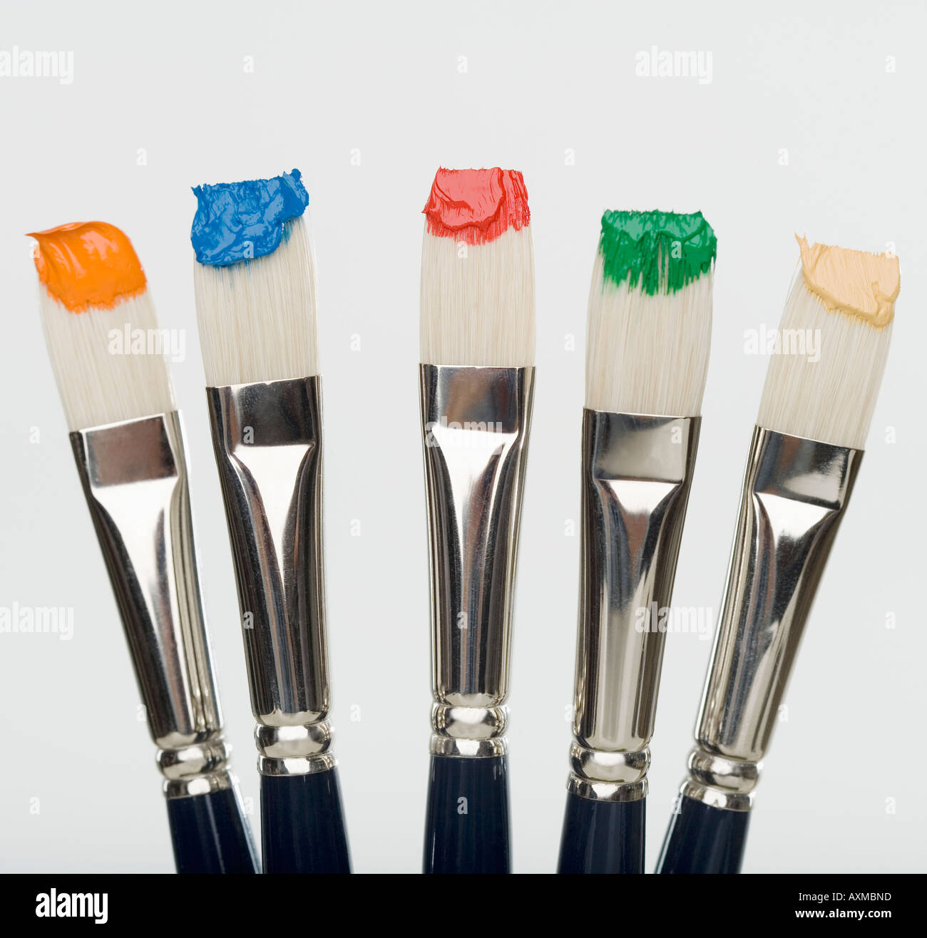 Brushes images hi-res stock photography and images - Alamy