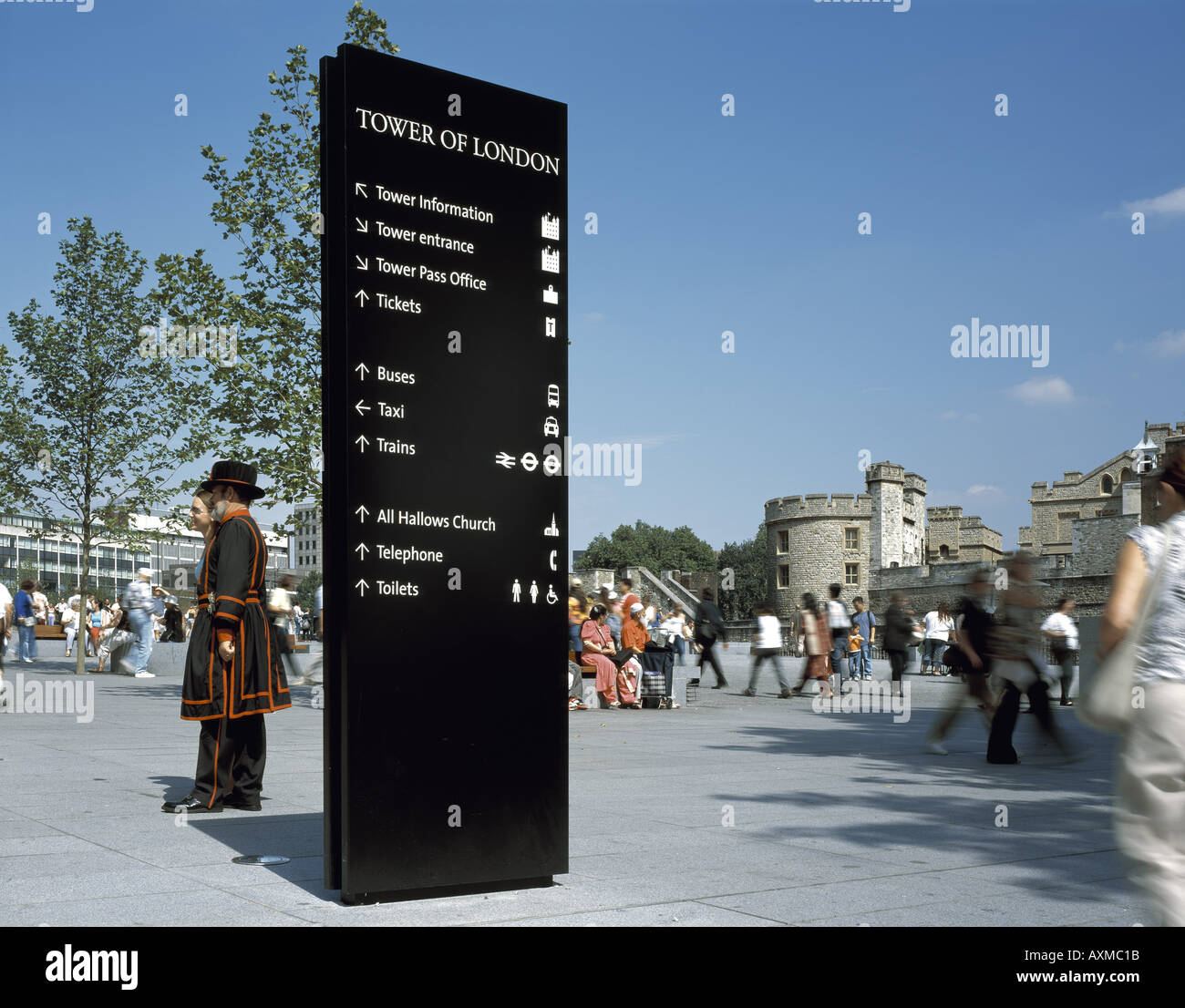 Tower hill london hi-res stock photography and images - Alamy