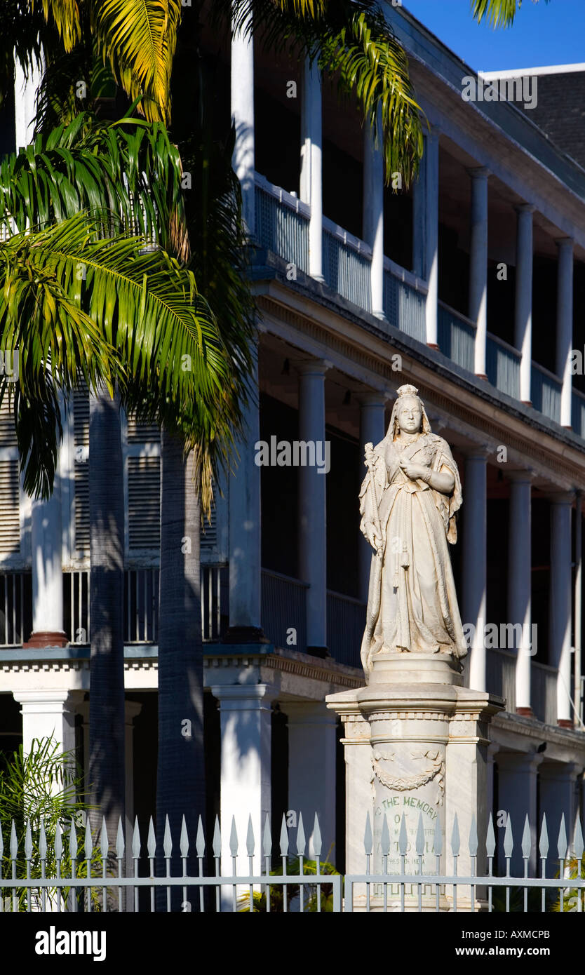 Statue of Queen Victoria outside Government House Port Louis, Mauritius ...
