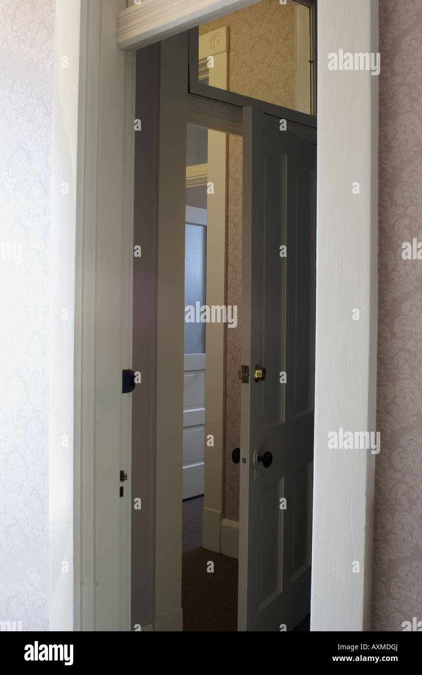 Doors doorways entrances hi-res stock photography and images - Alamy