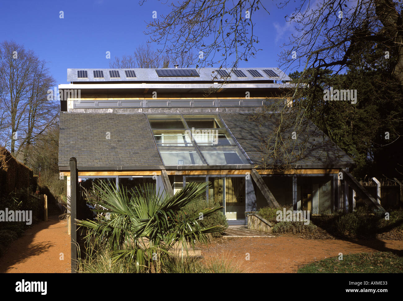 Eco friendly house wales hi-res stock photography and images - Alamy