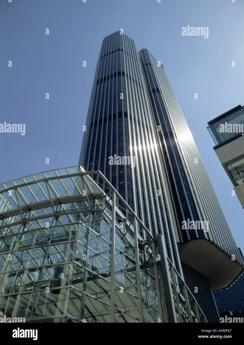 The tower 42 hi-res stock photography and images - Alamy