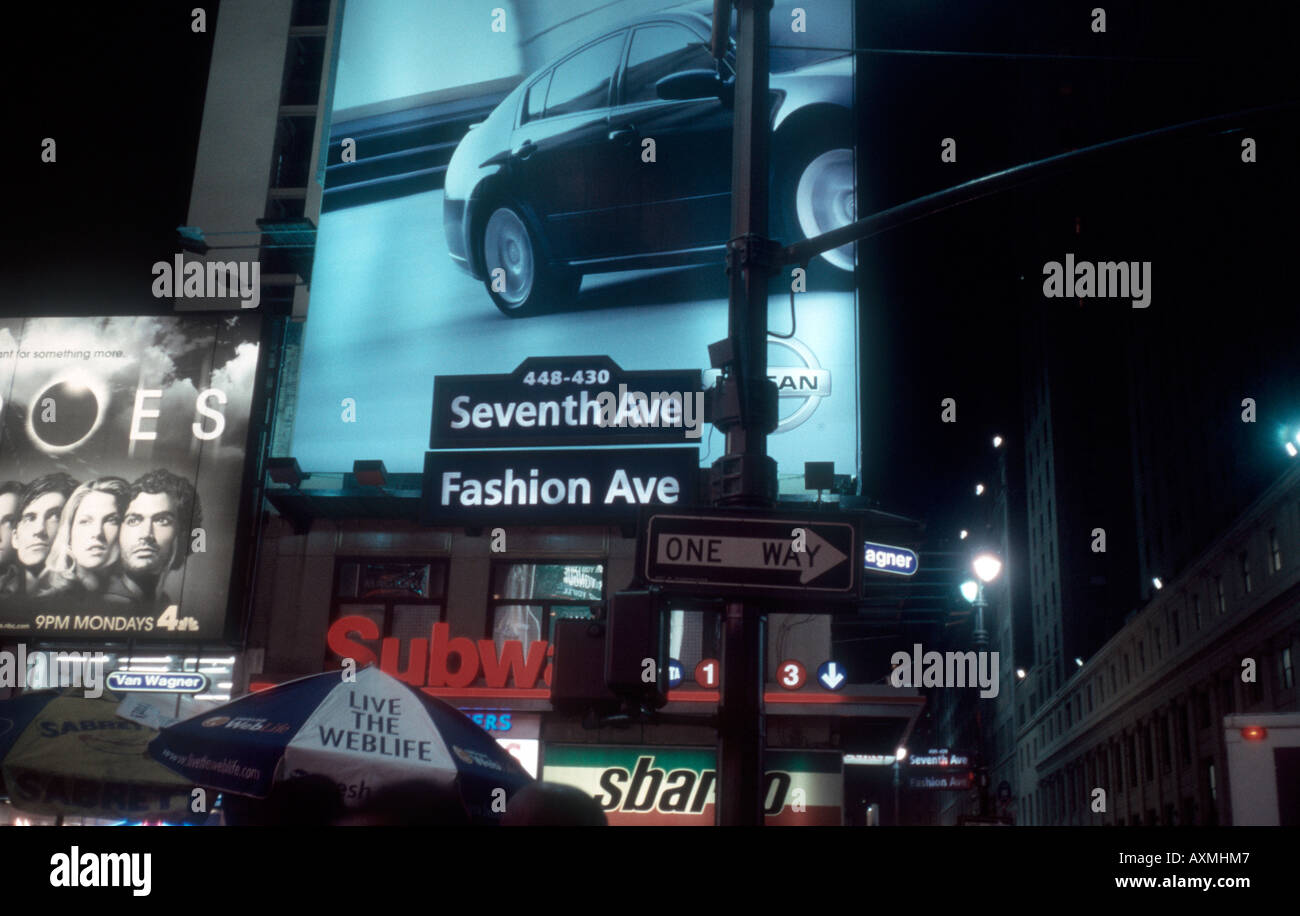 Seventh avenue fashion hi-res stock photography and images - Alamy