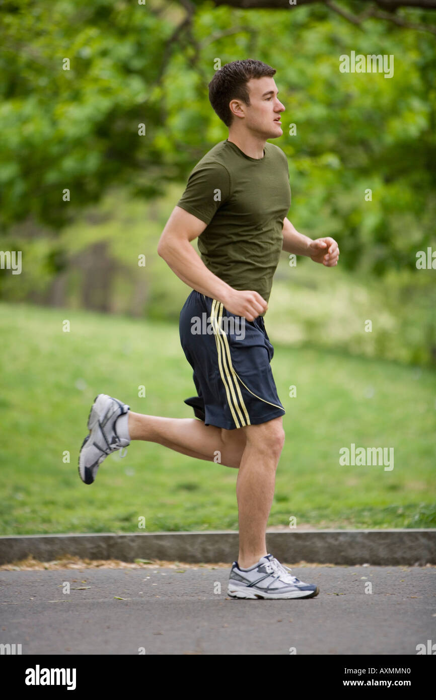 Jogging paths hi-res stock photography and images - Alamy