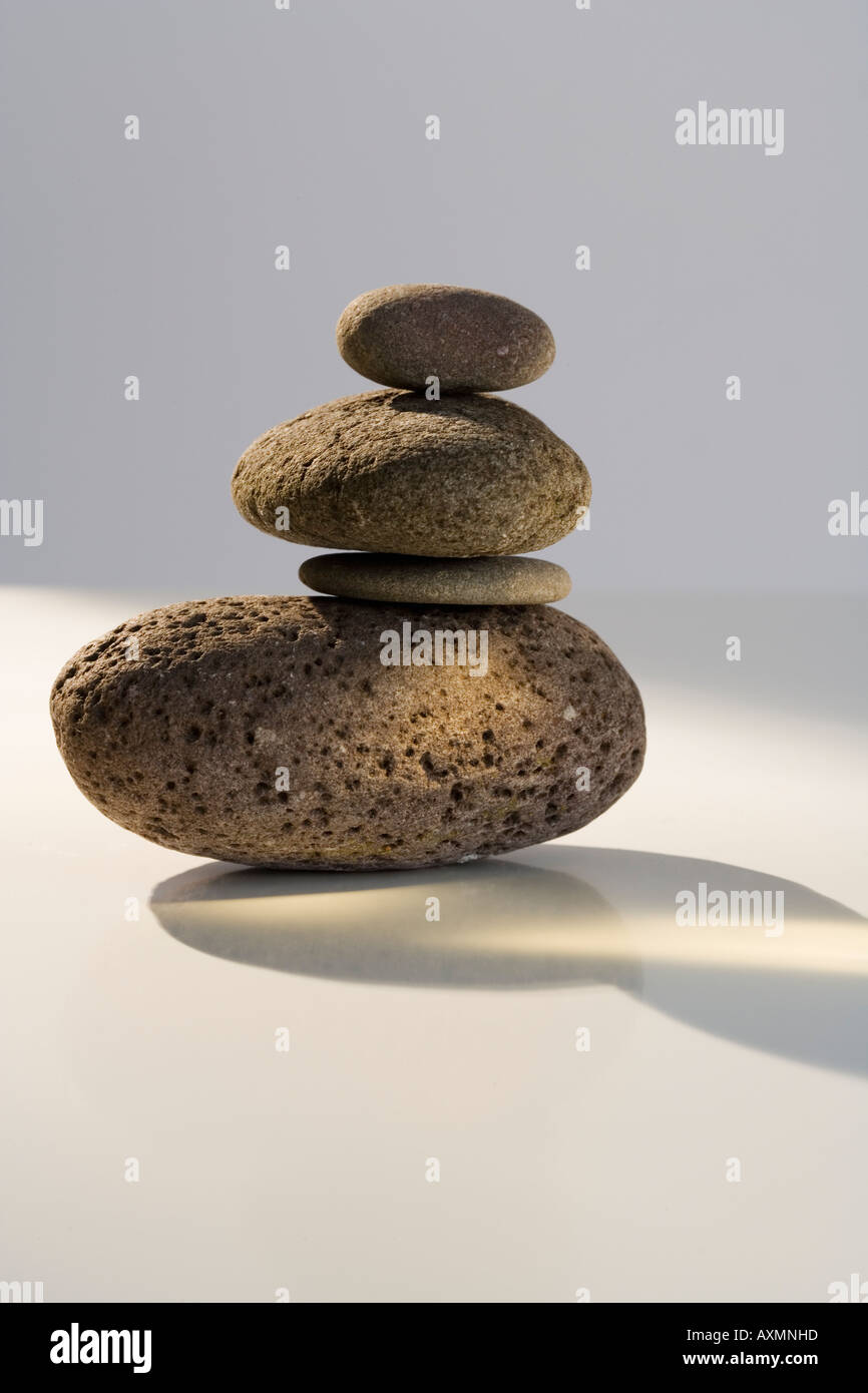 Four stone columns hi-res stock photography and images - Alamy