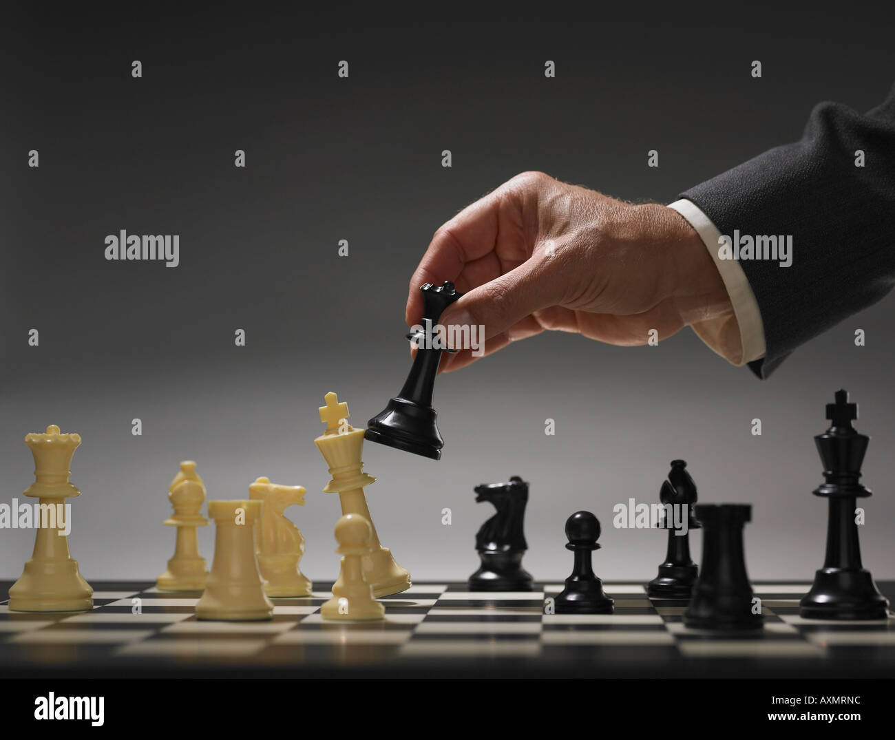 Hand moves chess pieces hi-res stock photography and images - Alamy
