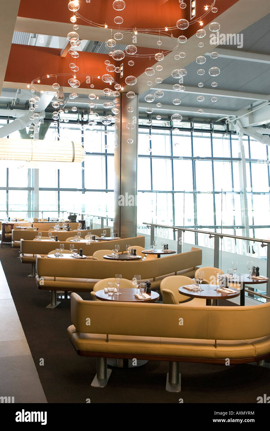 Five star restaurant interior hi-res stock photography and images - Alamy