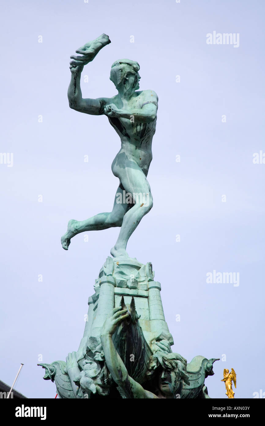Giant antigoon hi-res stock photography and images - Alamy