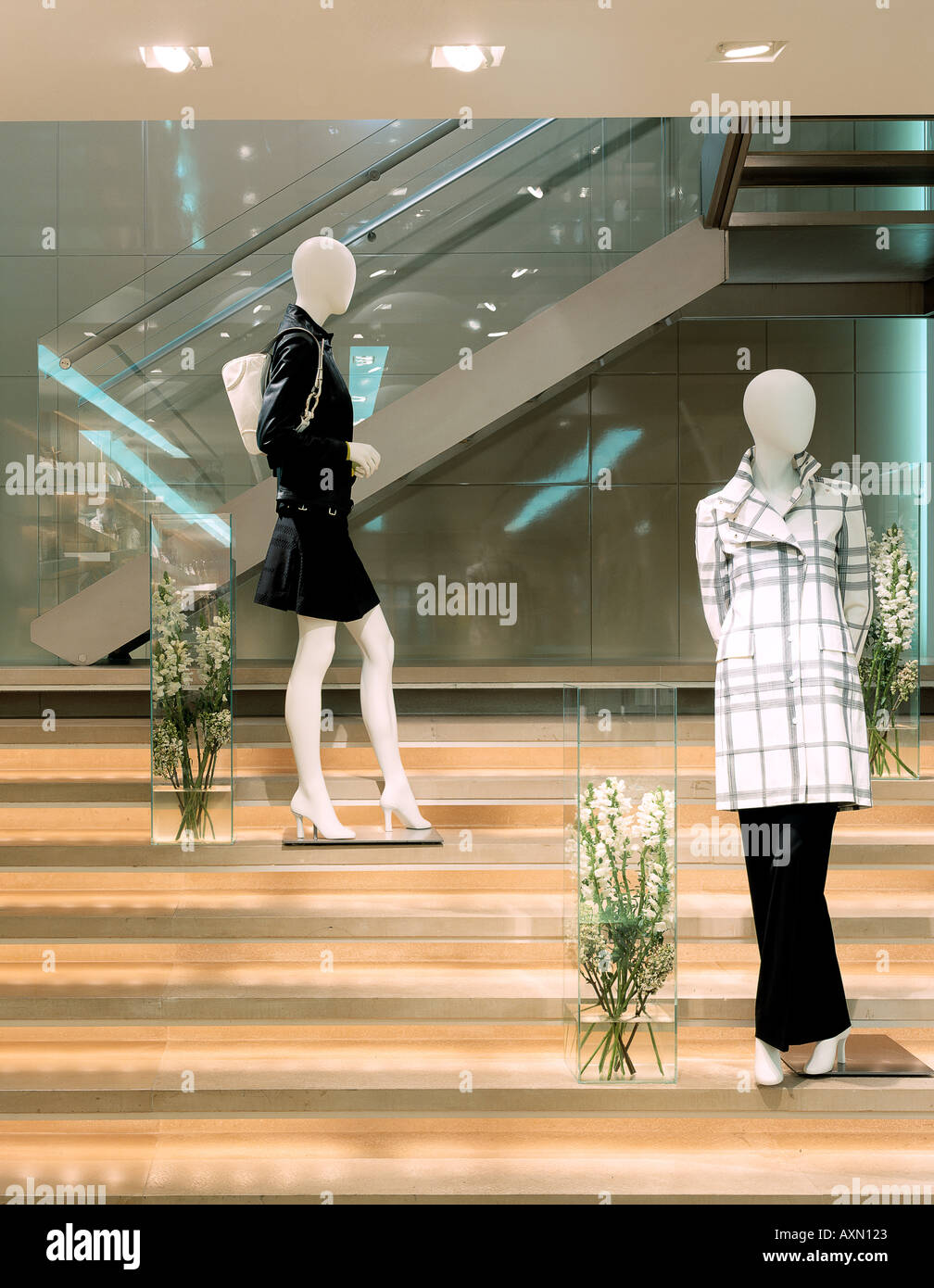 BURBERRY STORE & DESIGN STUDIO, MILAN, ITALY Stock Photo - Alamy