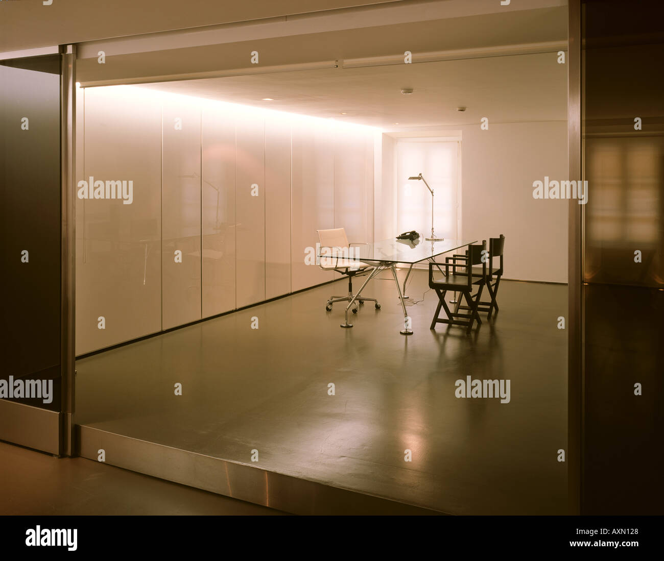 BURBERRY STORE & DESIGN STUDIO, MILAN, ITALY Stock Photo - Alamy