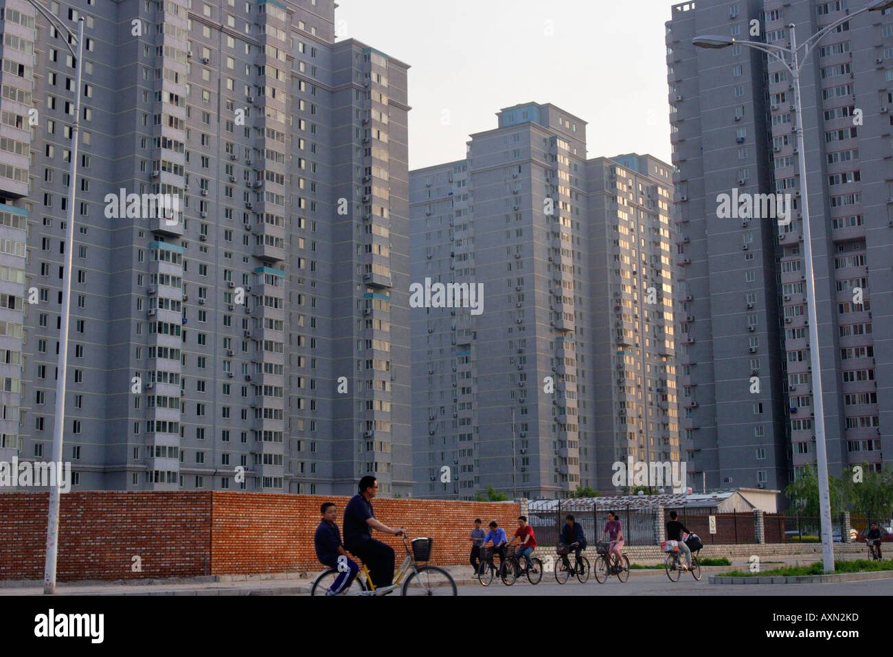Huge residential apartment blocks hi-res stock photography and images ...