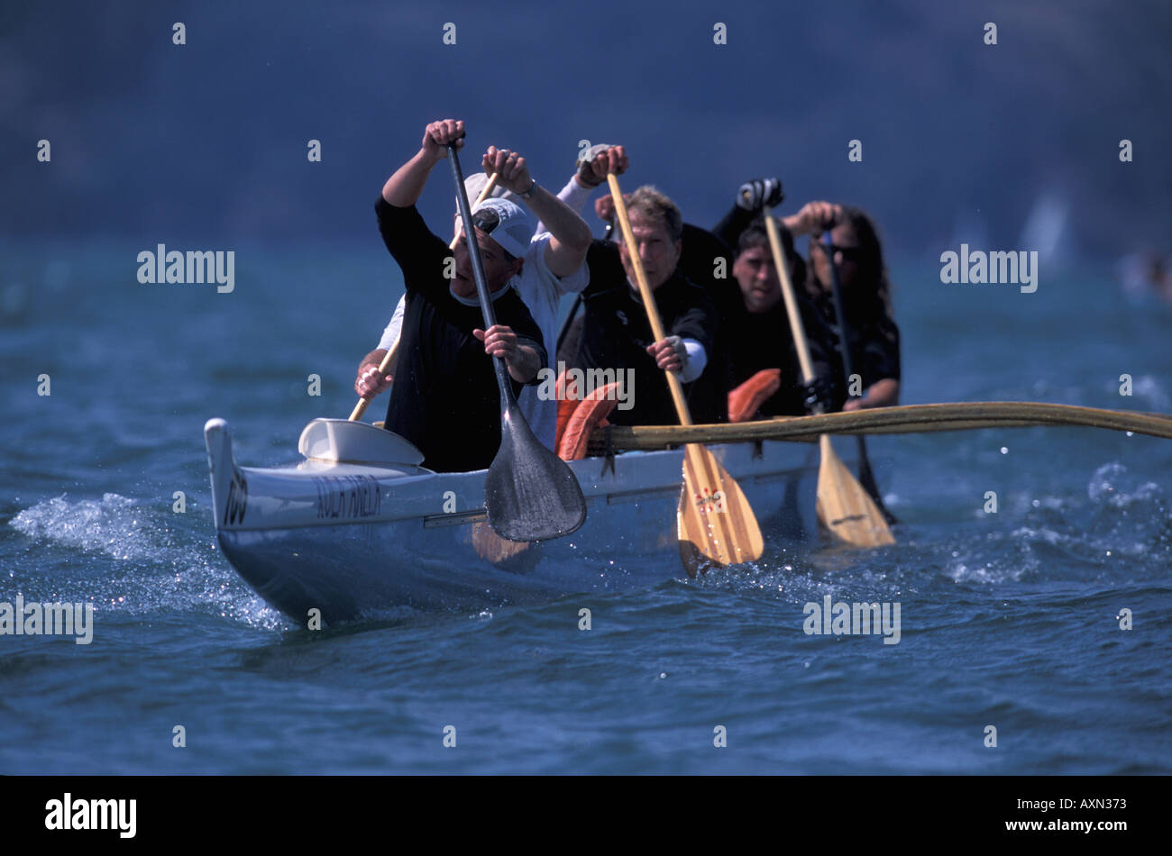 Canoe team hi-res stock photography and images - Alamy
