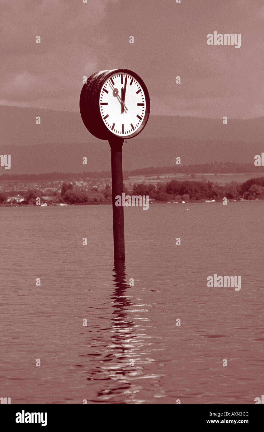 time timeless concept symbol Stock Photo - Alamy