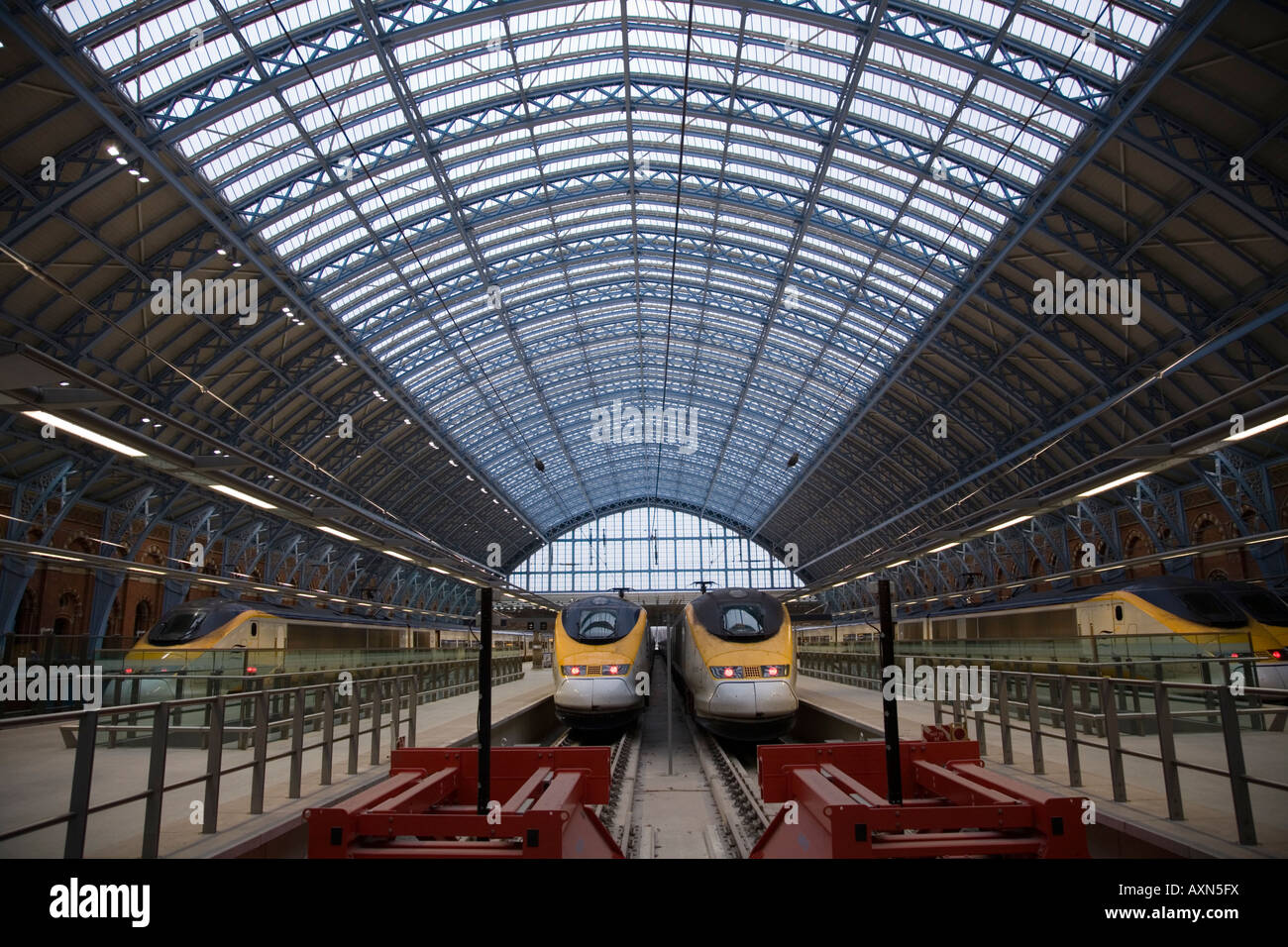 Train railway eurotunnel locomotive hi-res stock photography and images ...