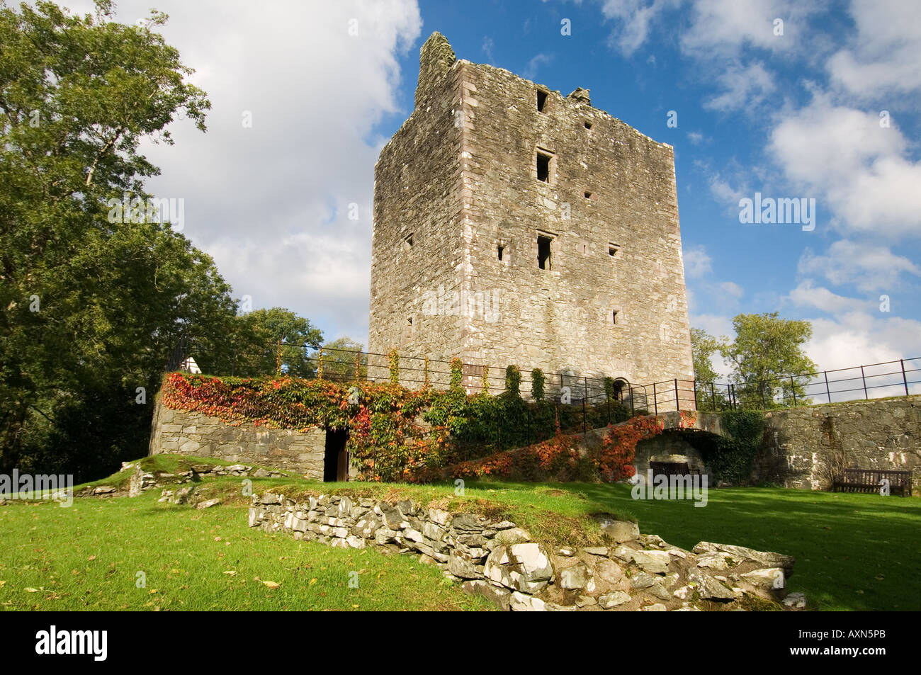 Cardoness Castle, Gatehouse of Fleet, Dumfries and Galloway region ...