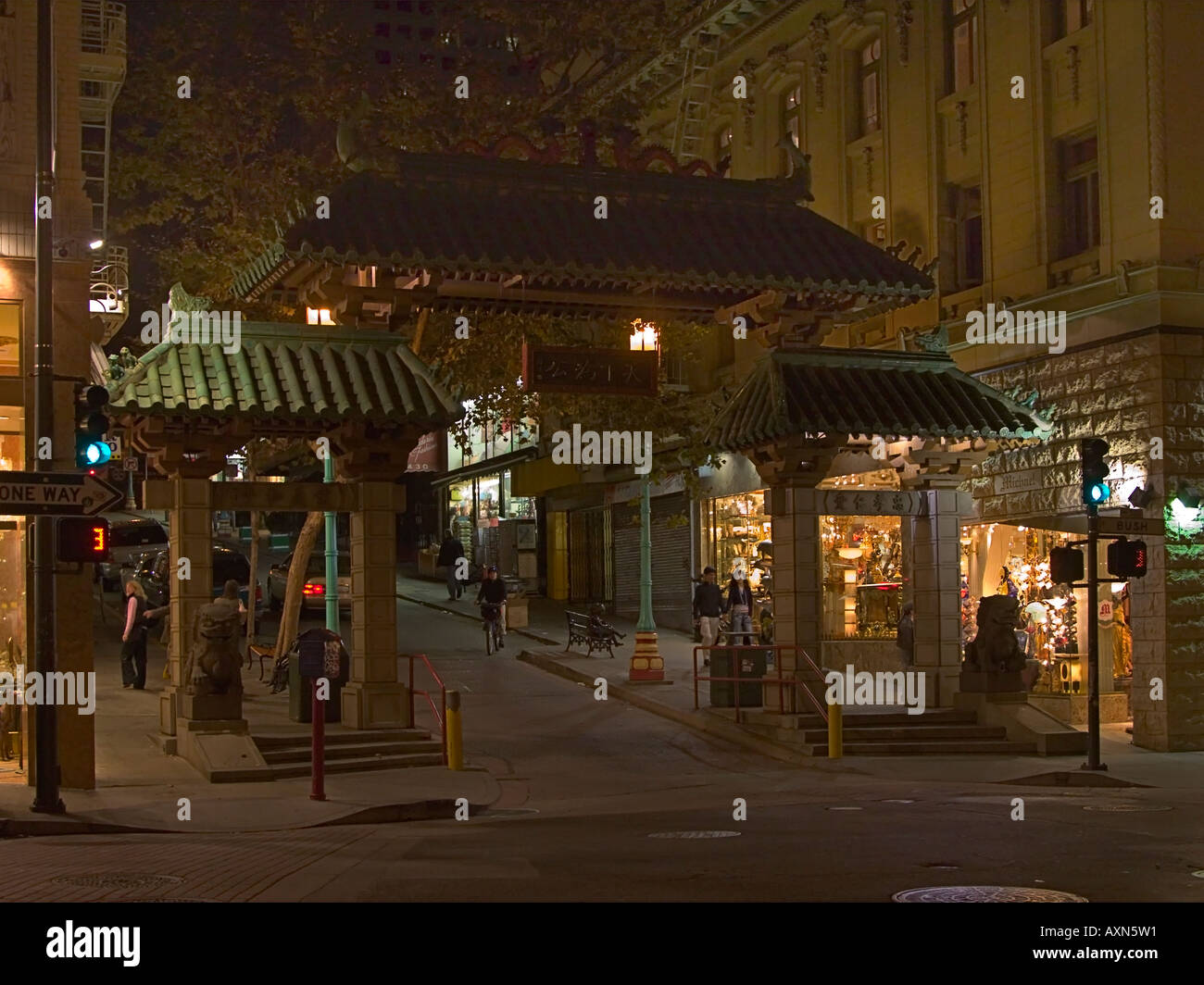 Entrance chinatown san francisco hi-res stock photography and images ...