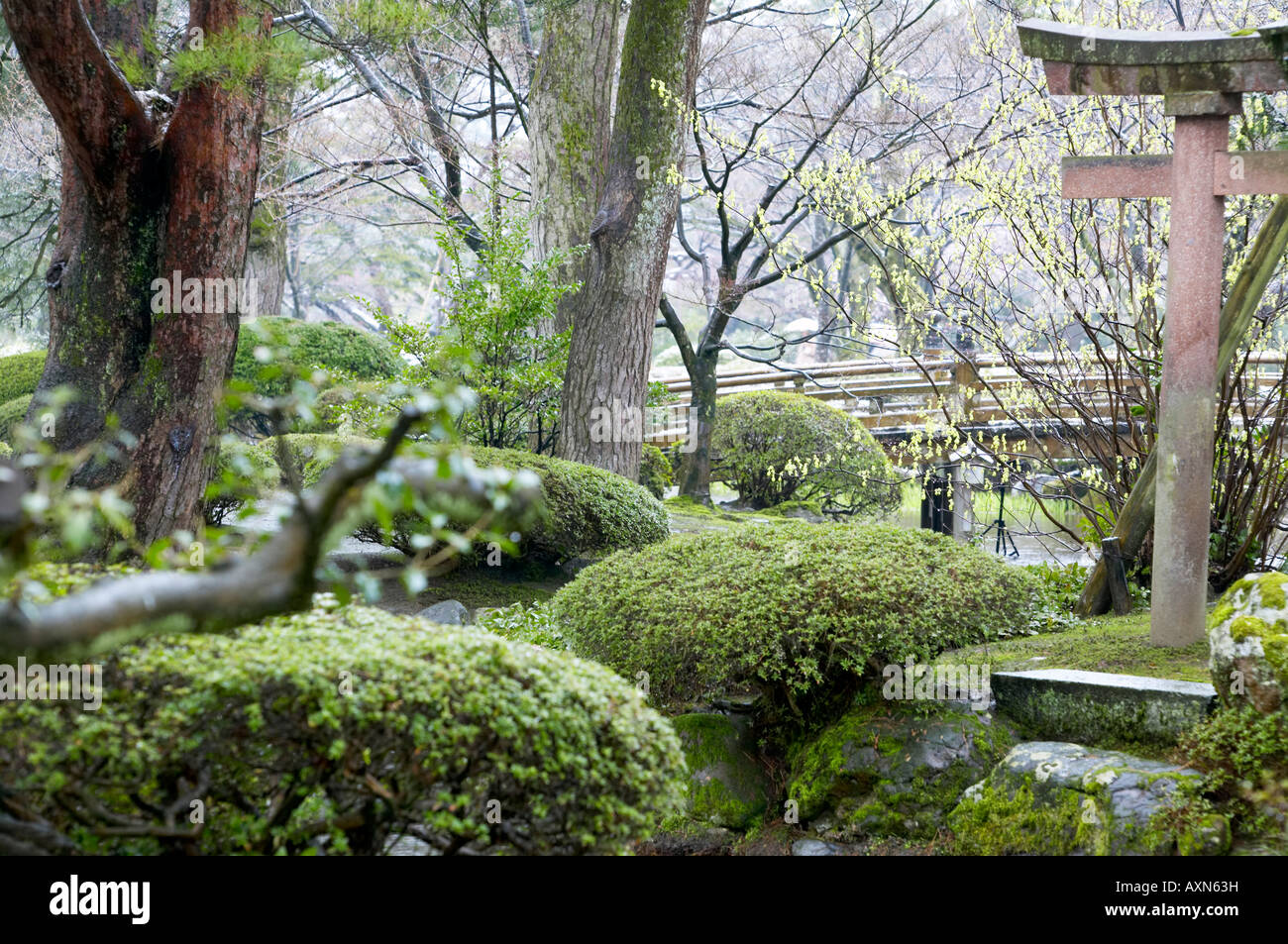 SPRING AT KENROKUEN GARDENS, KANAZAWA, JAPAN. WIDELY CONSIDERED ONE OF ...