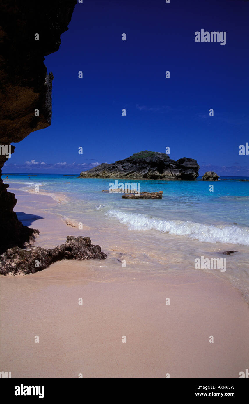 Jobson's Cove, early morning beach scene , Bermuda Stock Photo - Alamy